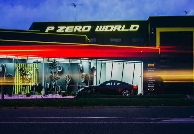 PIRELLI 最新フラッグシップストア「P ZERO WORLD」がメルボルンにオープン - カー・アンド・ドライバーonline [CAR ...